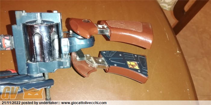 Mercatino: Robot Pistola Transformers 44 Magnum Takara ...