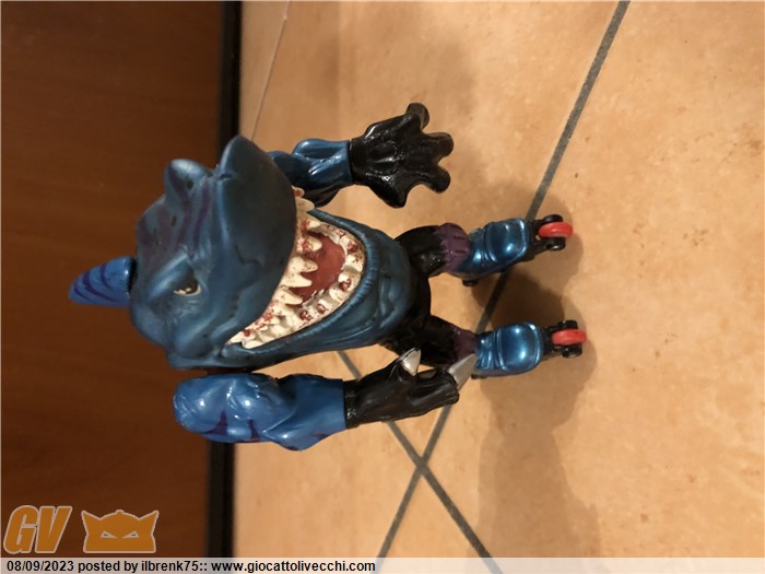 Mercatino: Street Sharks Rollerstakes Rollerblades 1995 Mattel ...