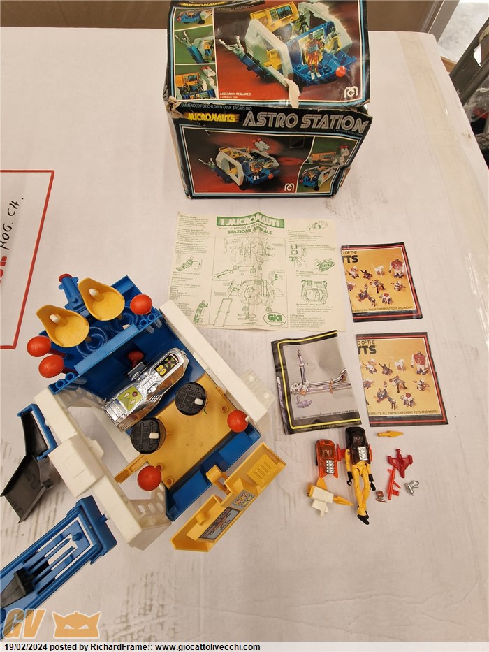 Mercatino: Micronauts Astro Station - GiocattoliVecchi.com